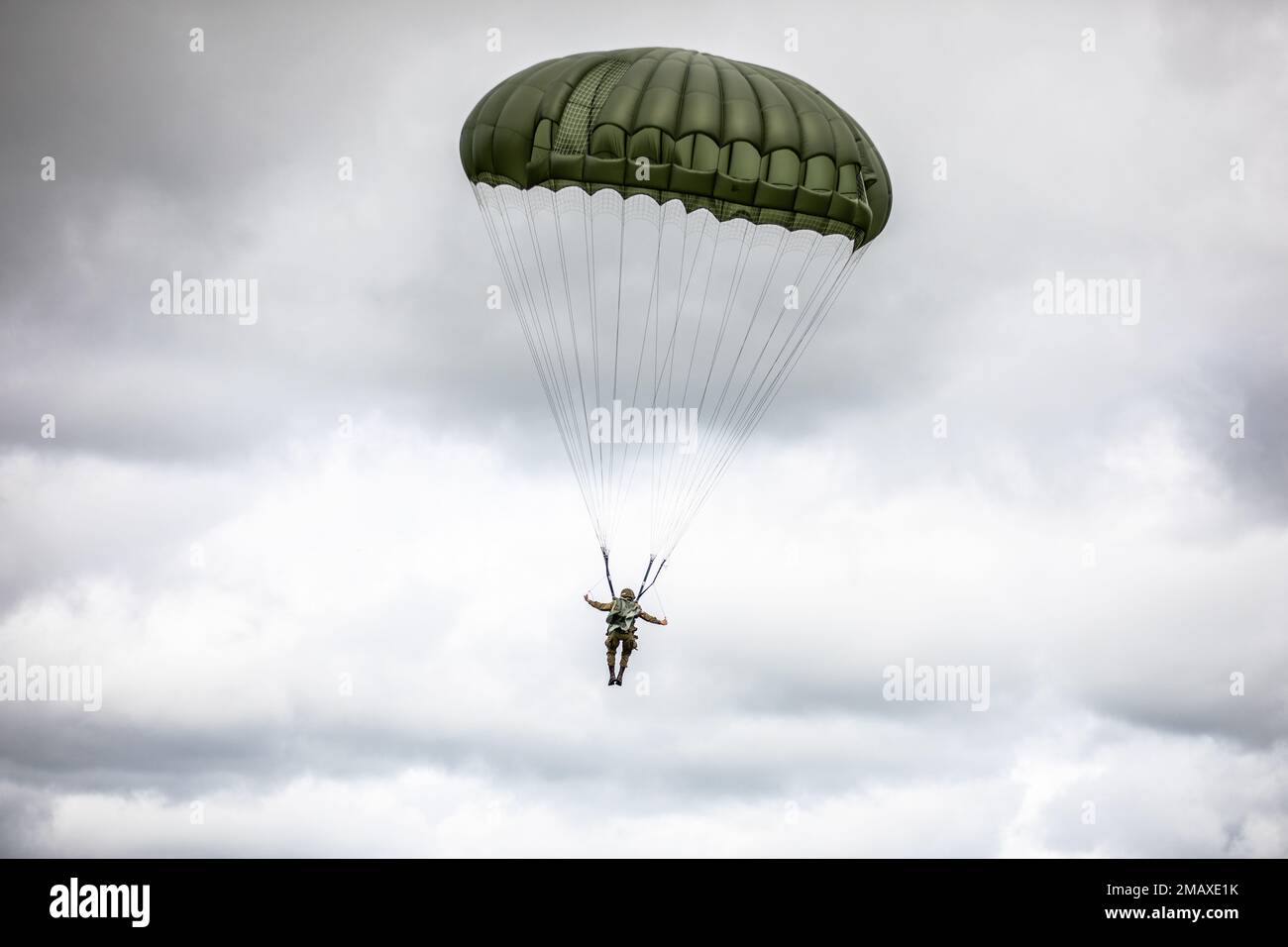 The Liberty Jump Team, both Active Duty and retired Military Personnel ...