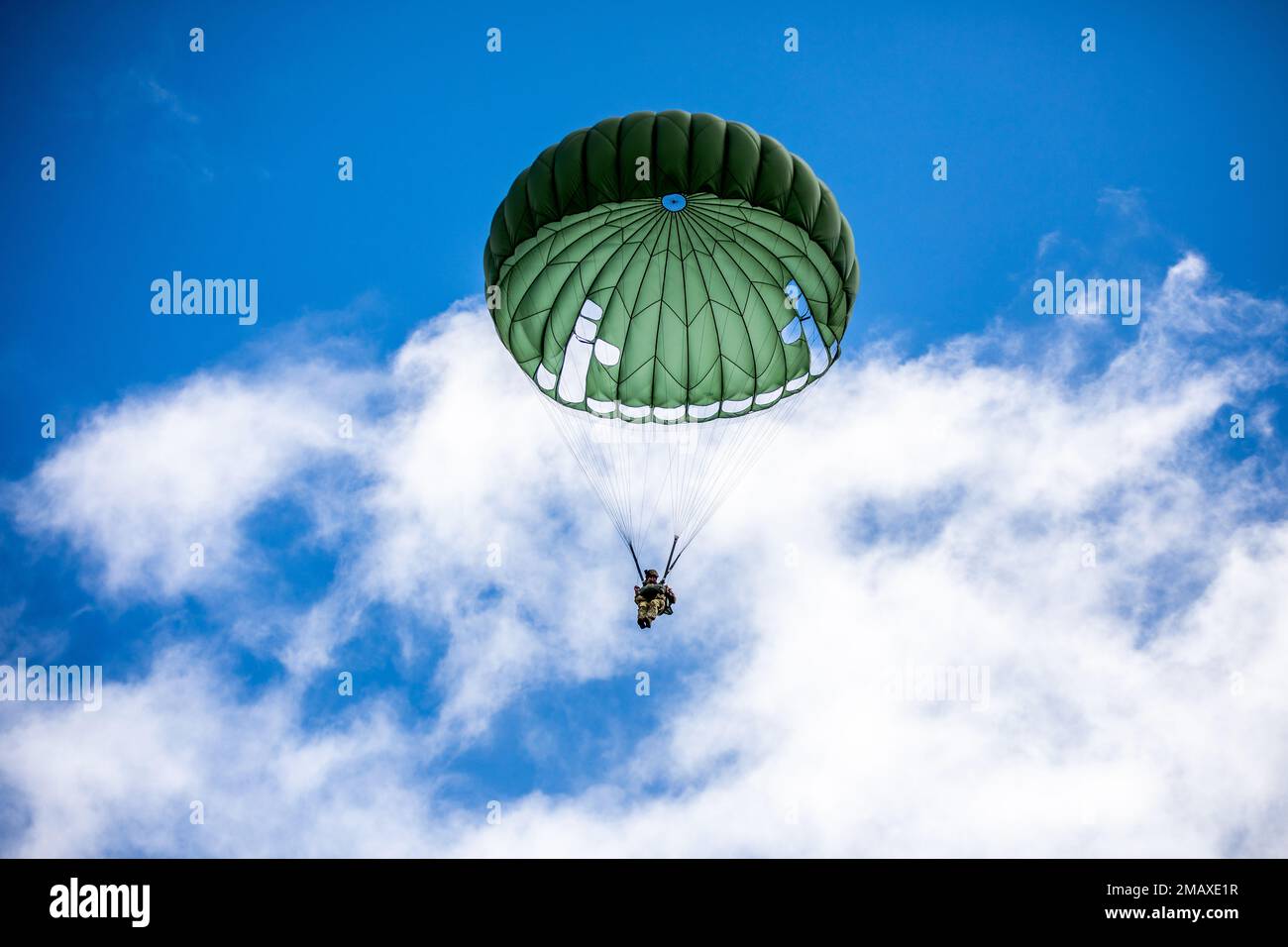The Liberty Jump Team, both Active Duty and retired Military Personnel ...