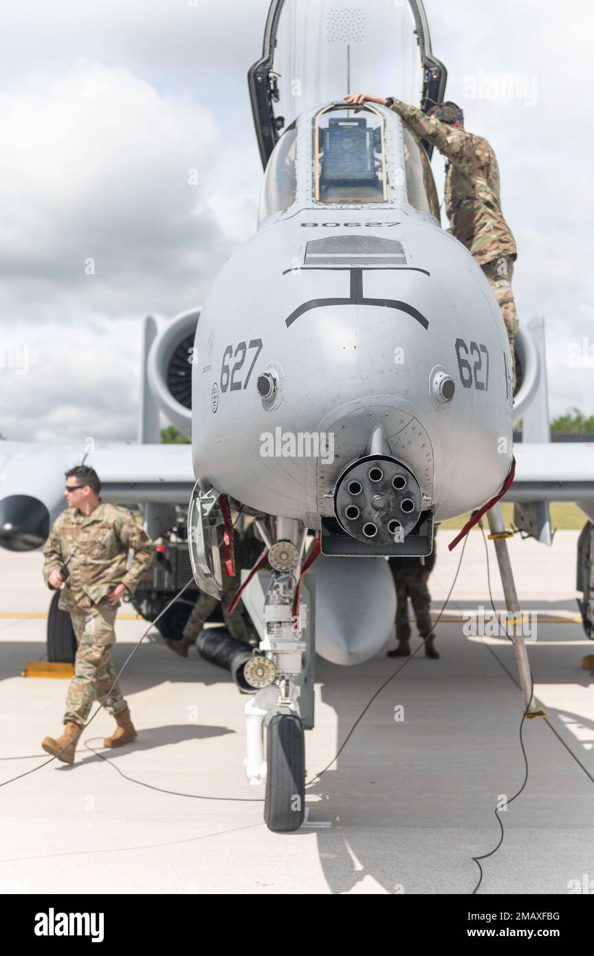 124th aircraft maintenance squadron hi-res stock photography and images ...
