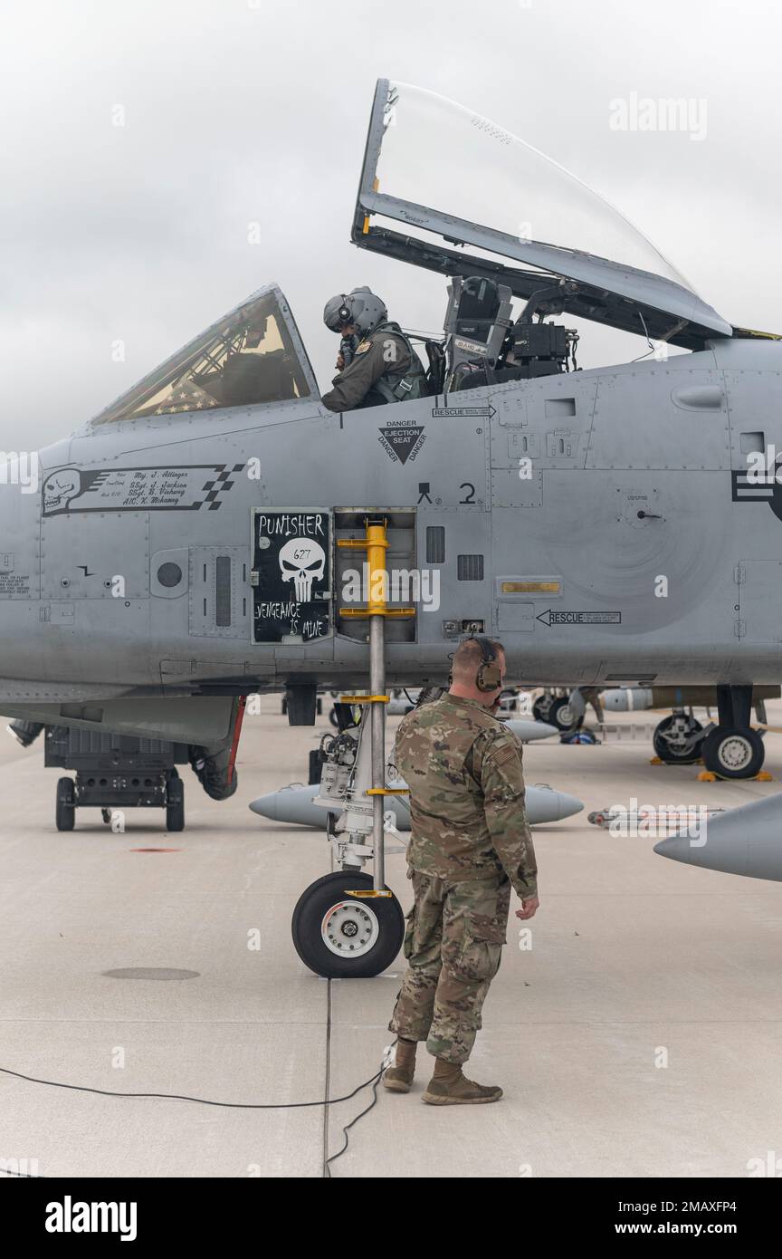 Airmen with the 124th Aircraft Maintenance Squadron launch, recover ...