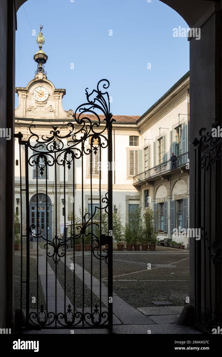 Renaissance and baroque architecture hi-res stock photography and ...