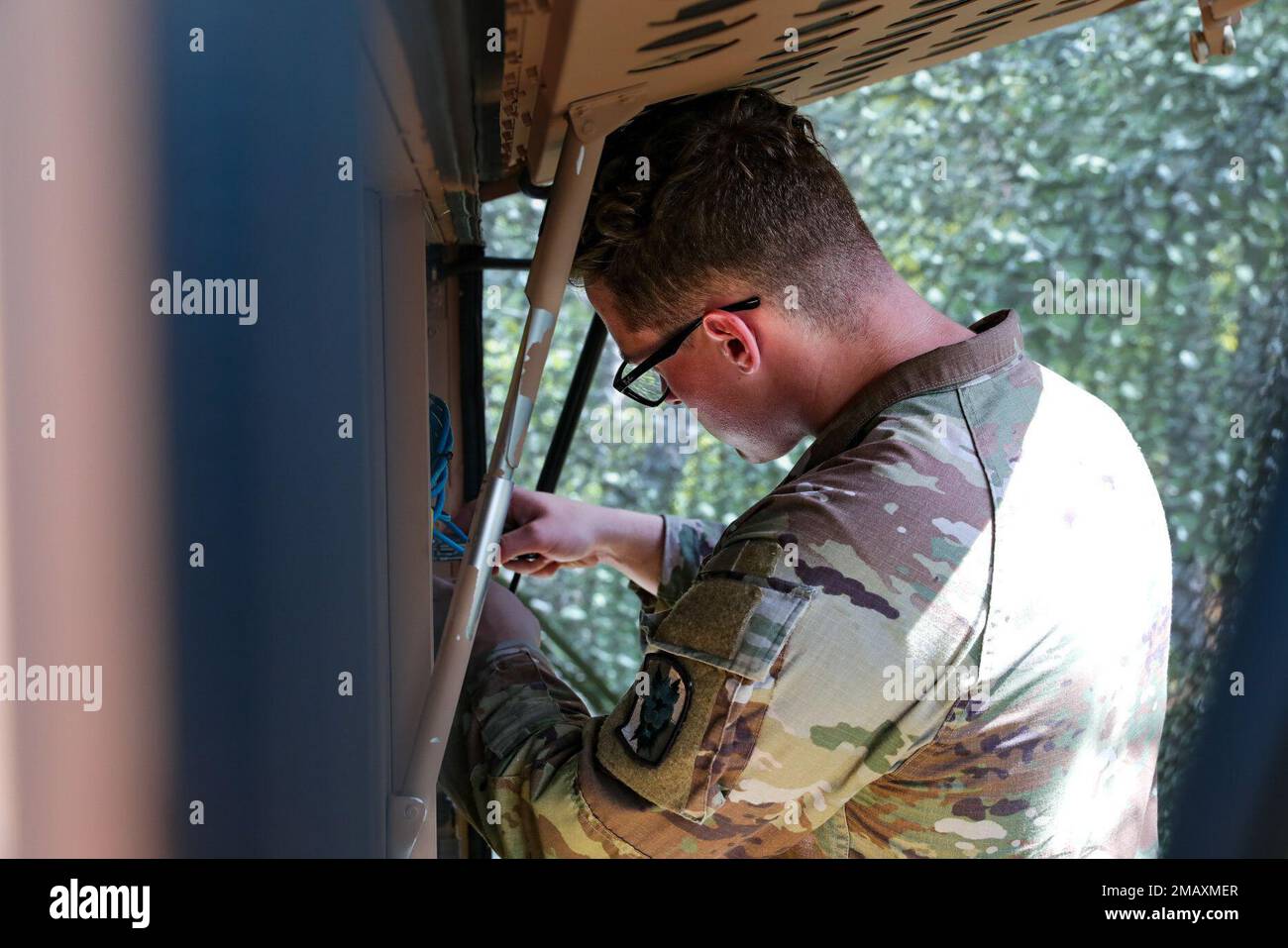 Soldiers assigned to Apex Company, 63rd Expeditionary Signal Battalion ...