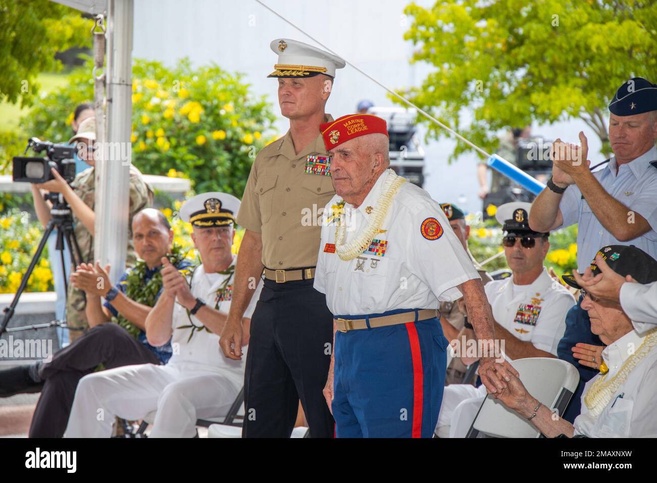 U.S. Marine Corps Lt. Gen. Steven R. Rudder, left, commander, U.S ...