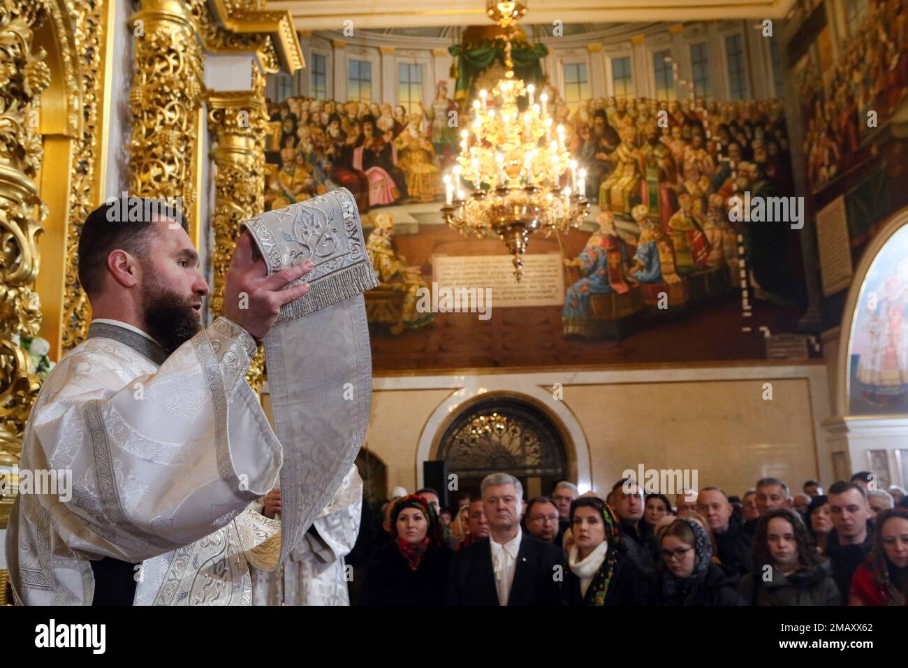 Non Exclusive: KYIV, UKRAINE - JANUARY 19, 2023 - A priest of the ...