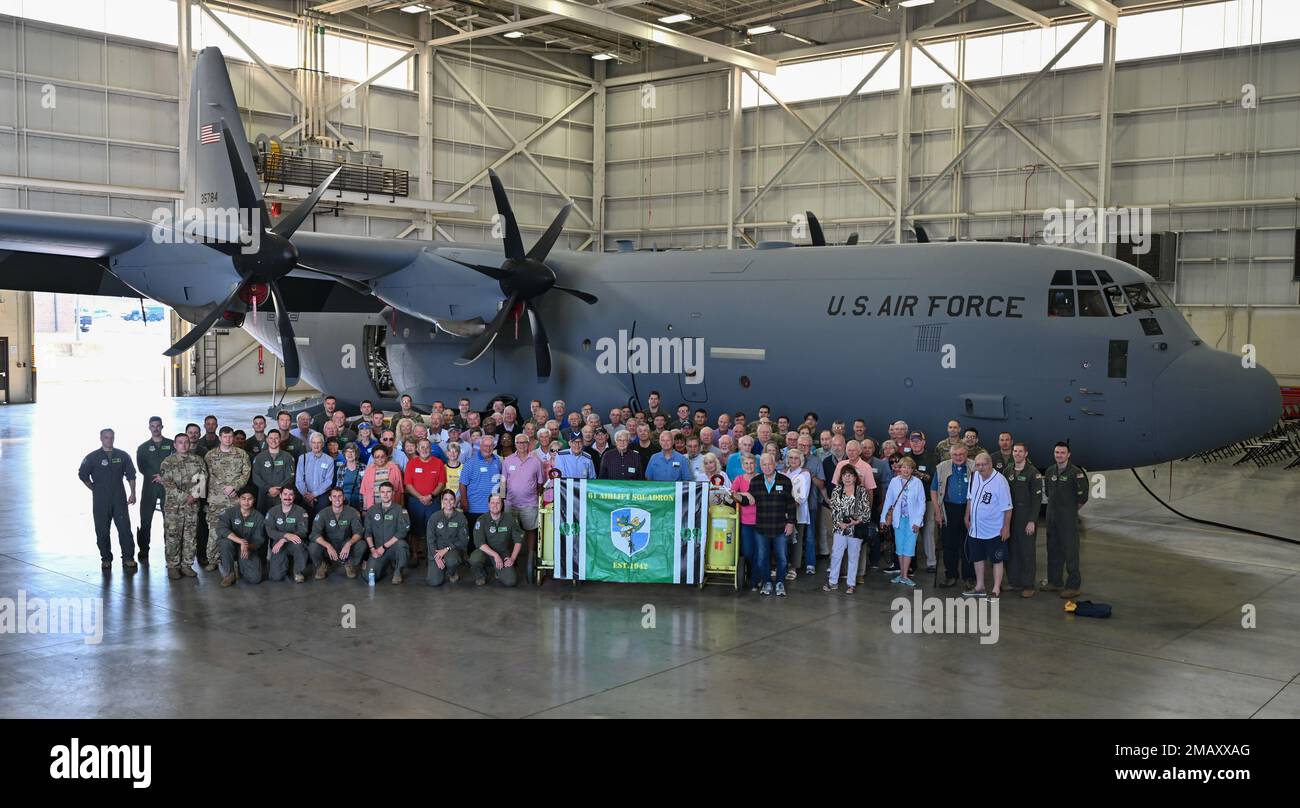 50th airlift squadron hi-res stock photography and images - Alamy