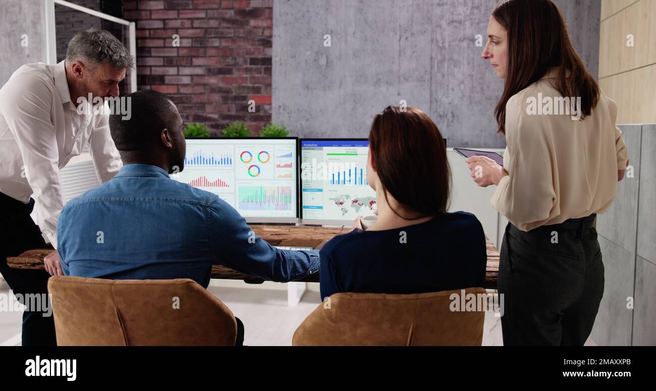 Viewing monitor hi-res stock photography and images - Alamy