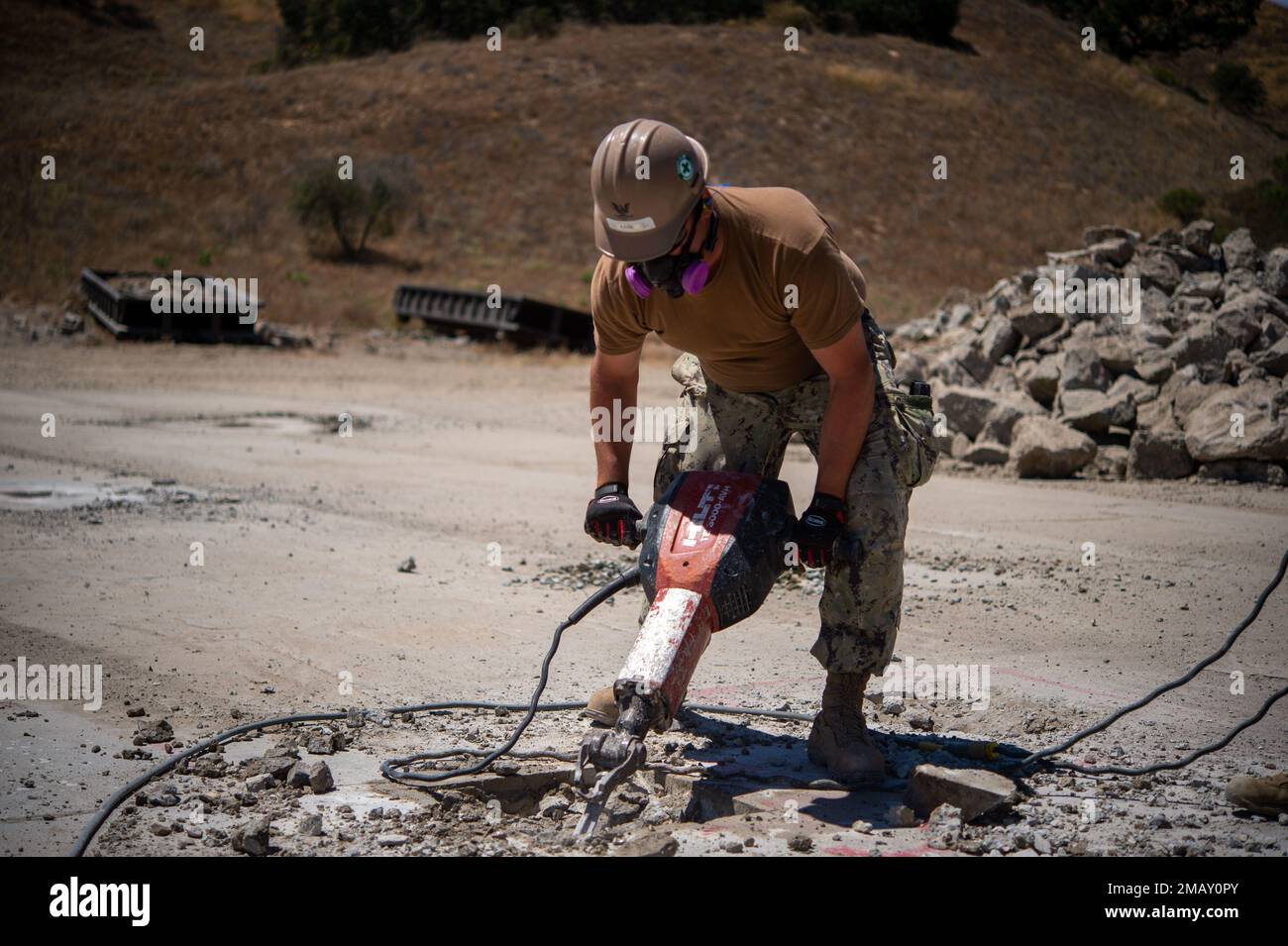 220607-N-MQ841-1523 VANDENBERG SPACE FORCE BASE, Calif. (June 7, 2022 ...