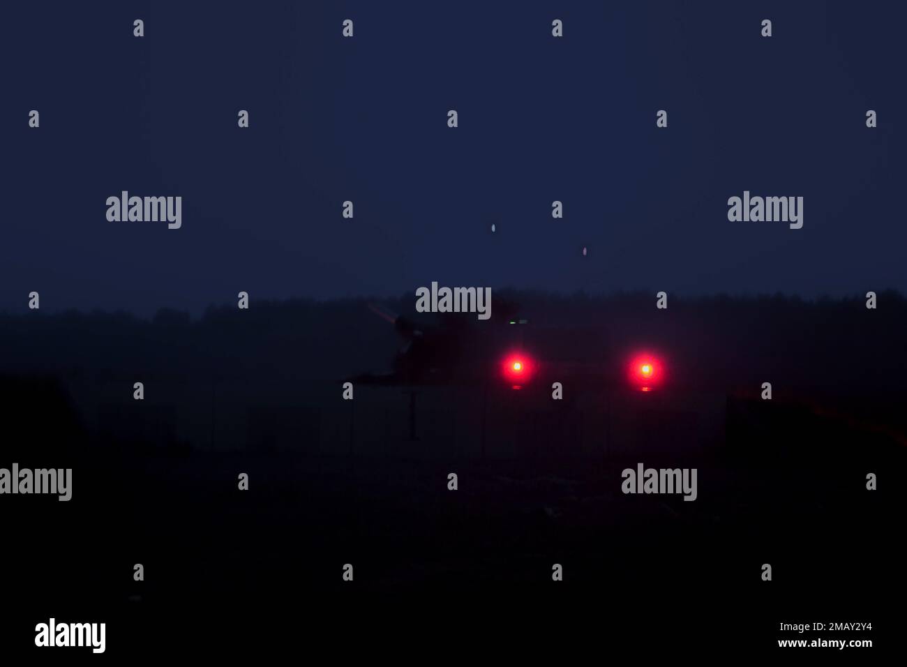 M1a2 abrams tank night hi-res stock photography and images - Alamy