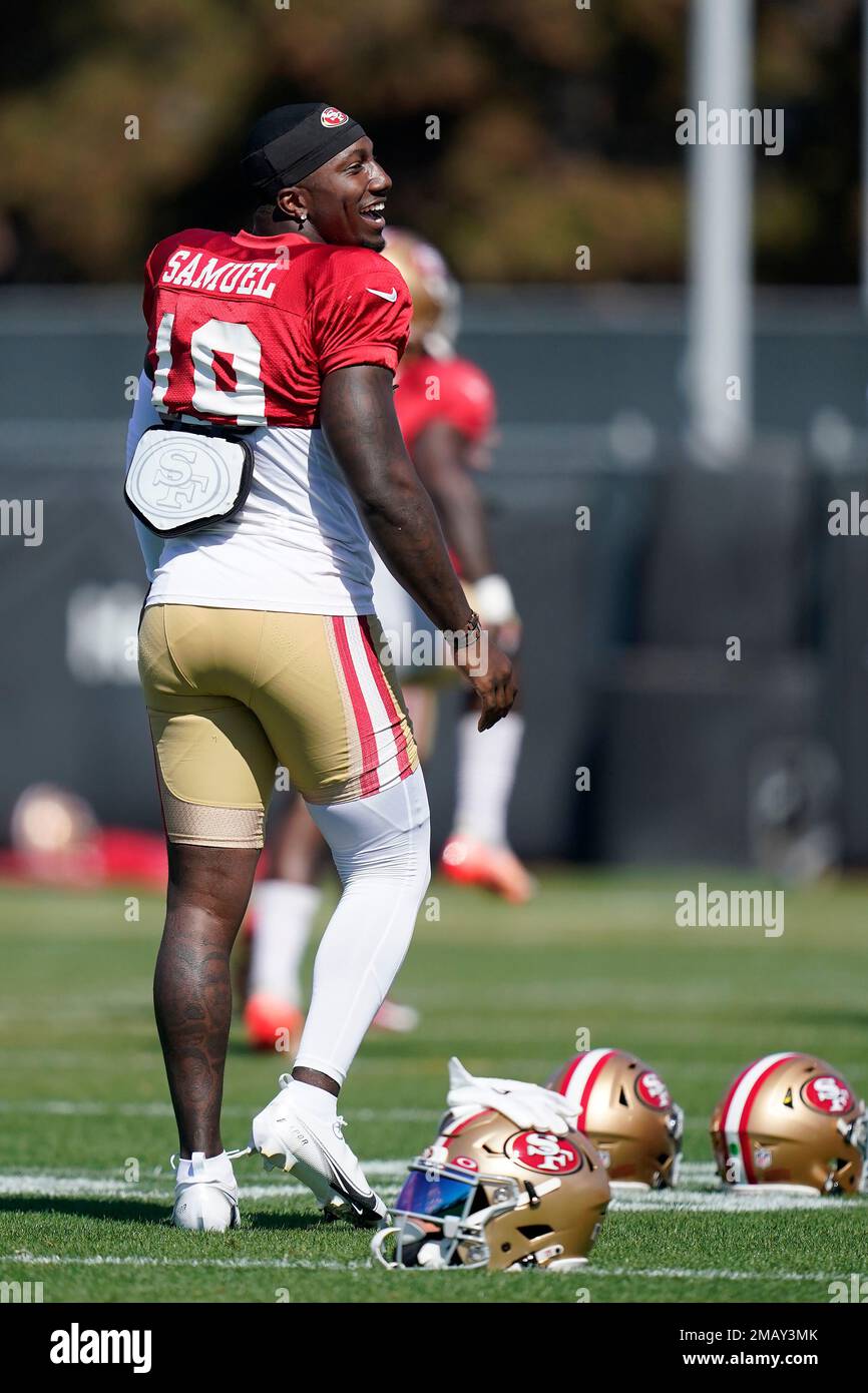 San Francisco 49ers wide receiver Deebo Samuel (19) takes part in ...