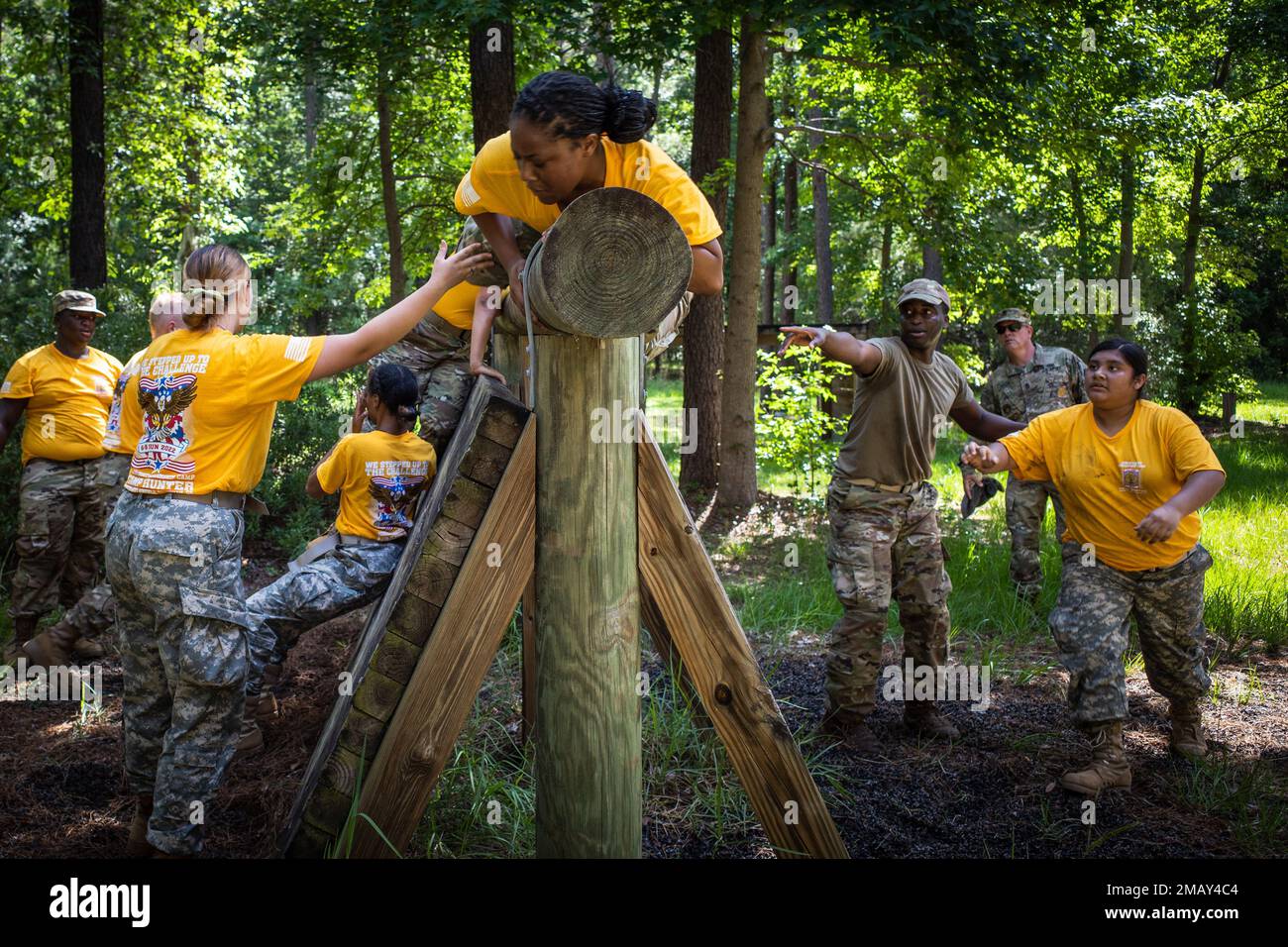 Junior Reserve Officer Training Corps cadets compete in the obstacle ...
