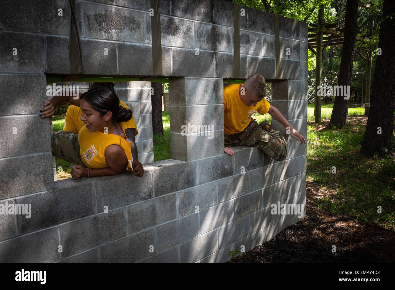 Junior Reserve Officer Training Corps cadets compete in the obstacle ...