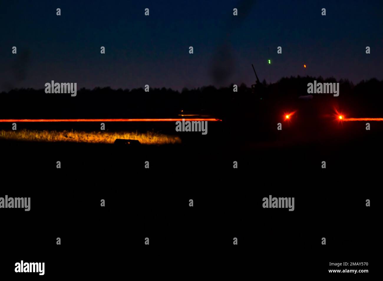 M1a2 abrams tank night hi-res stock photography and images - Alamy
