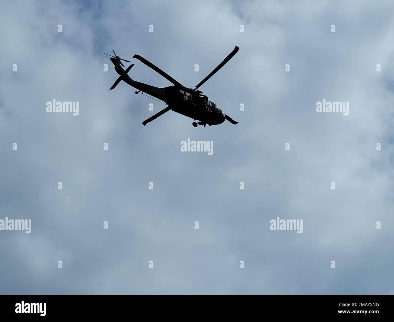 Live hoist training hi-res stock photography and images - Alamy