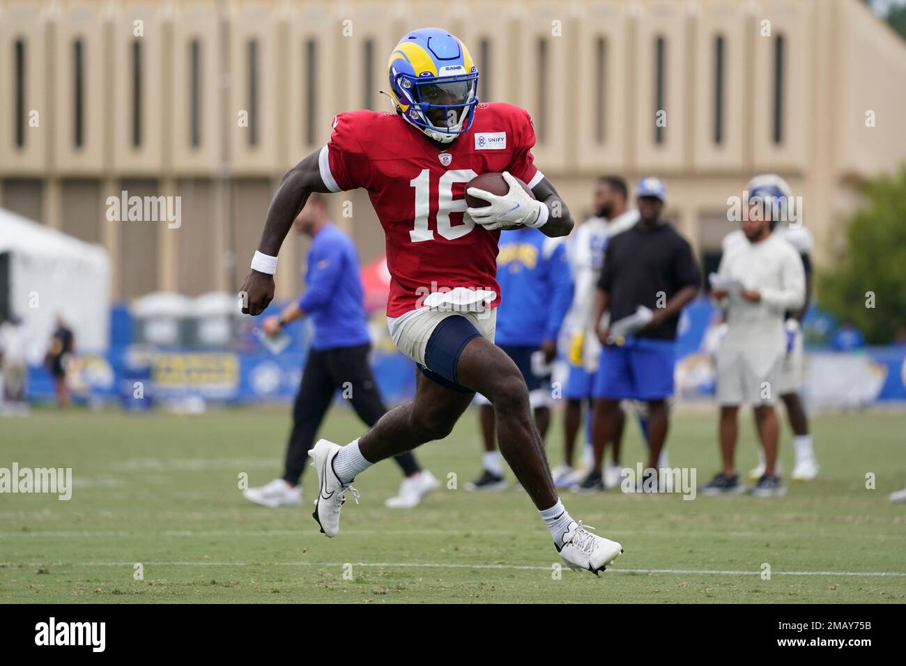 Los Angeles Rams quarterback Bryce Perkins (16) participates in drills ...