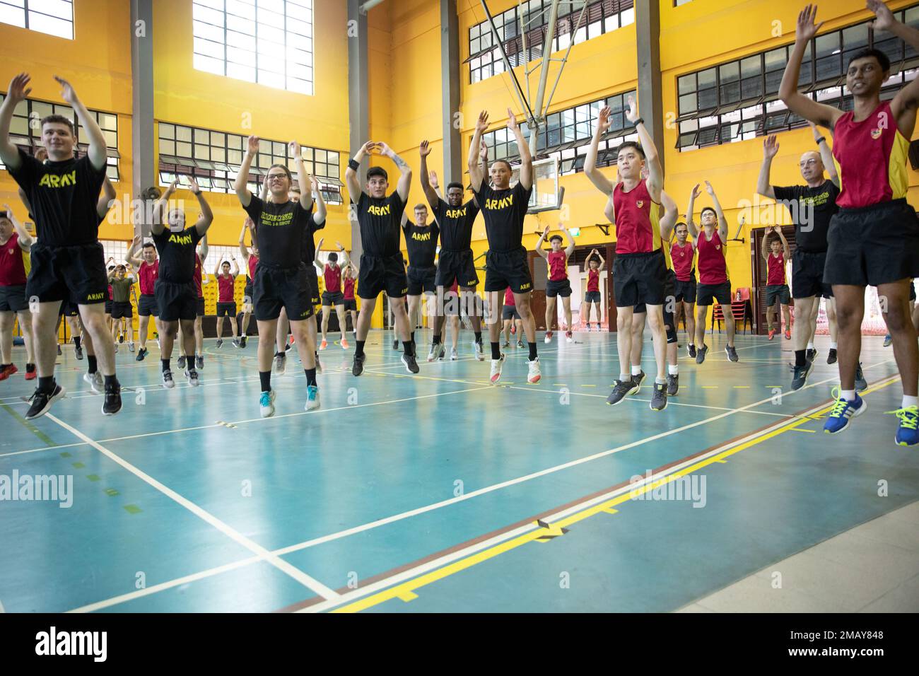 SINGAPORE - U.S. Army Soldiers with 1-2 Stryker Brigade Combat Team out ...