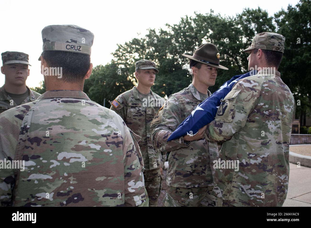 U.S. Army Soldiers with Company C, 1st Battalion, 222d Aviation ...