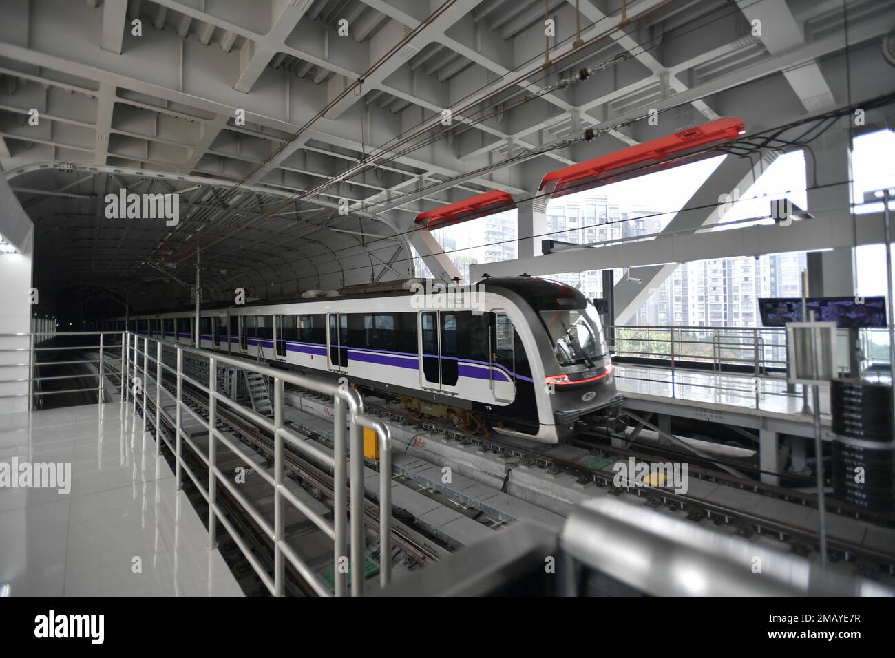The first rail station built on the river-crossing bridge - Zengjiayan ...