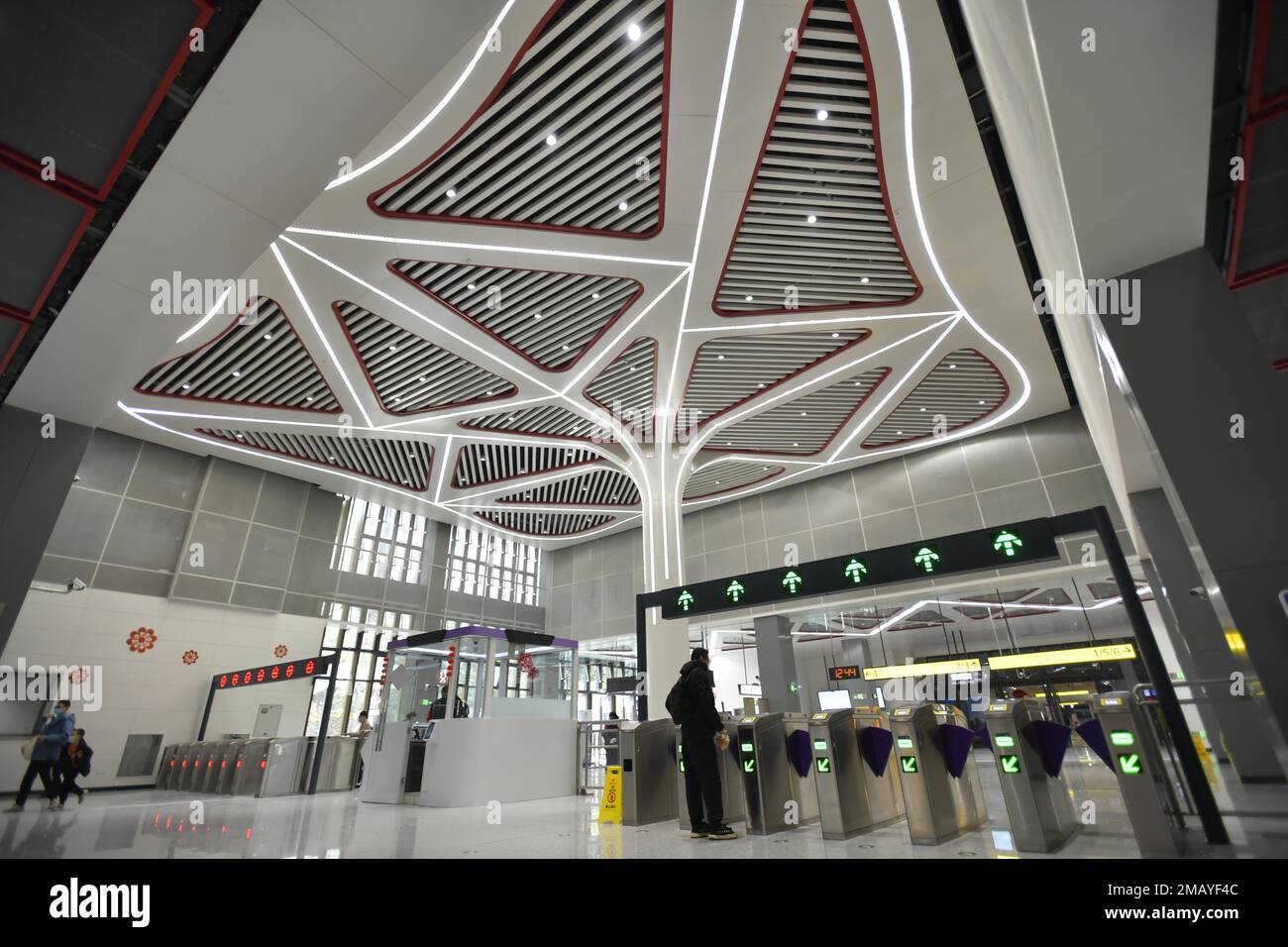 The first rail station built on the river-crossing bridge - Zengjiayan ...