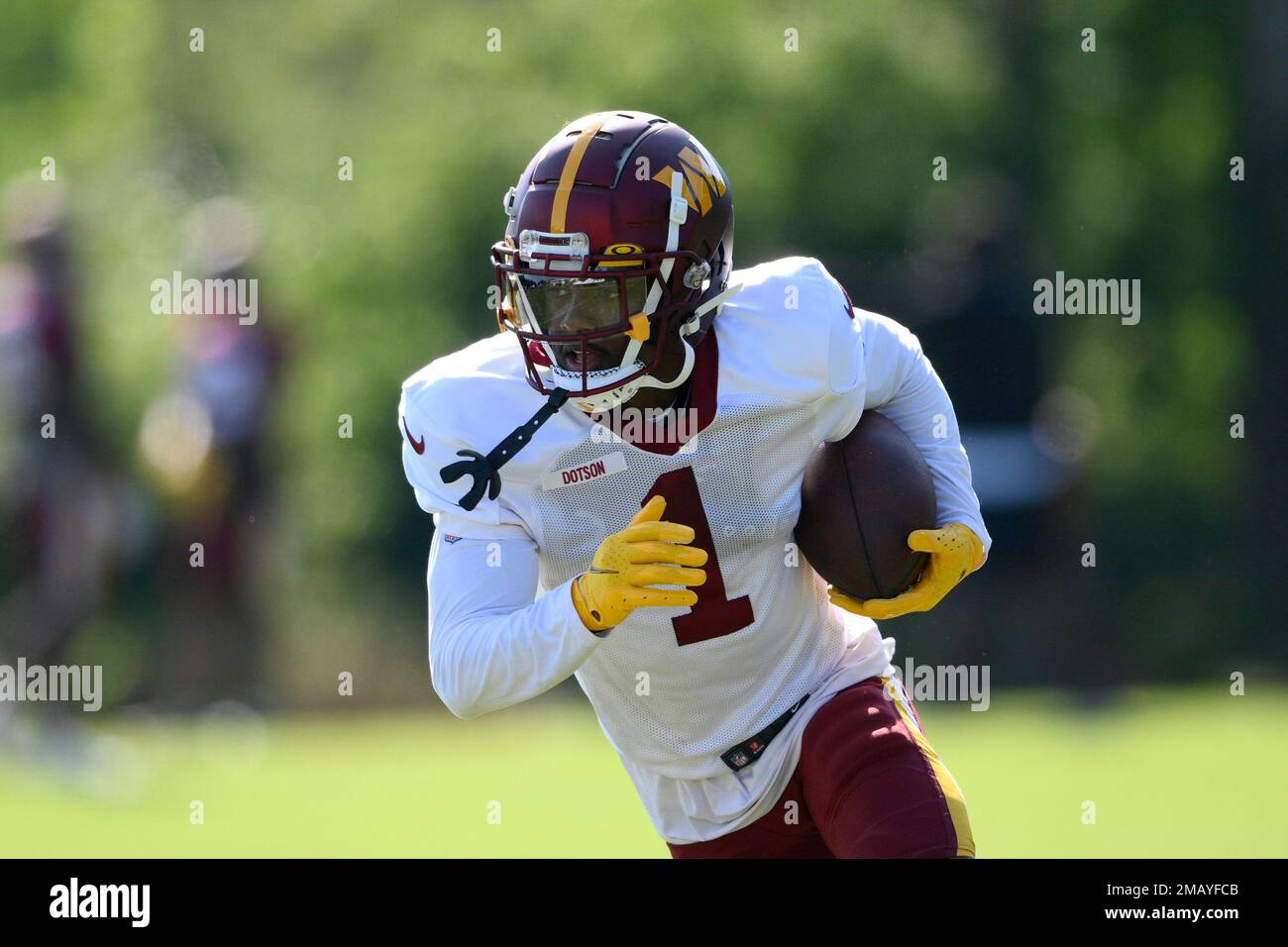 Washington Commanders wide receiver Jahan Dotson (1) in action during ...