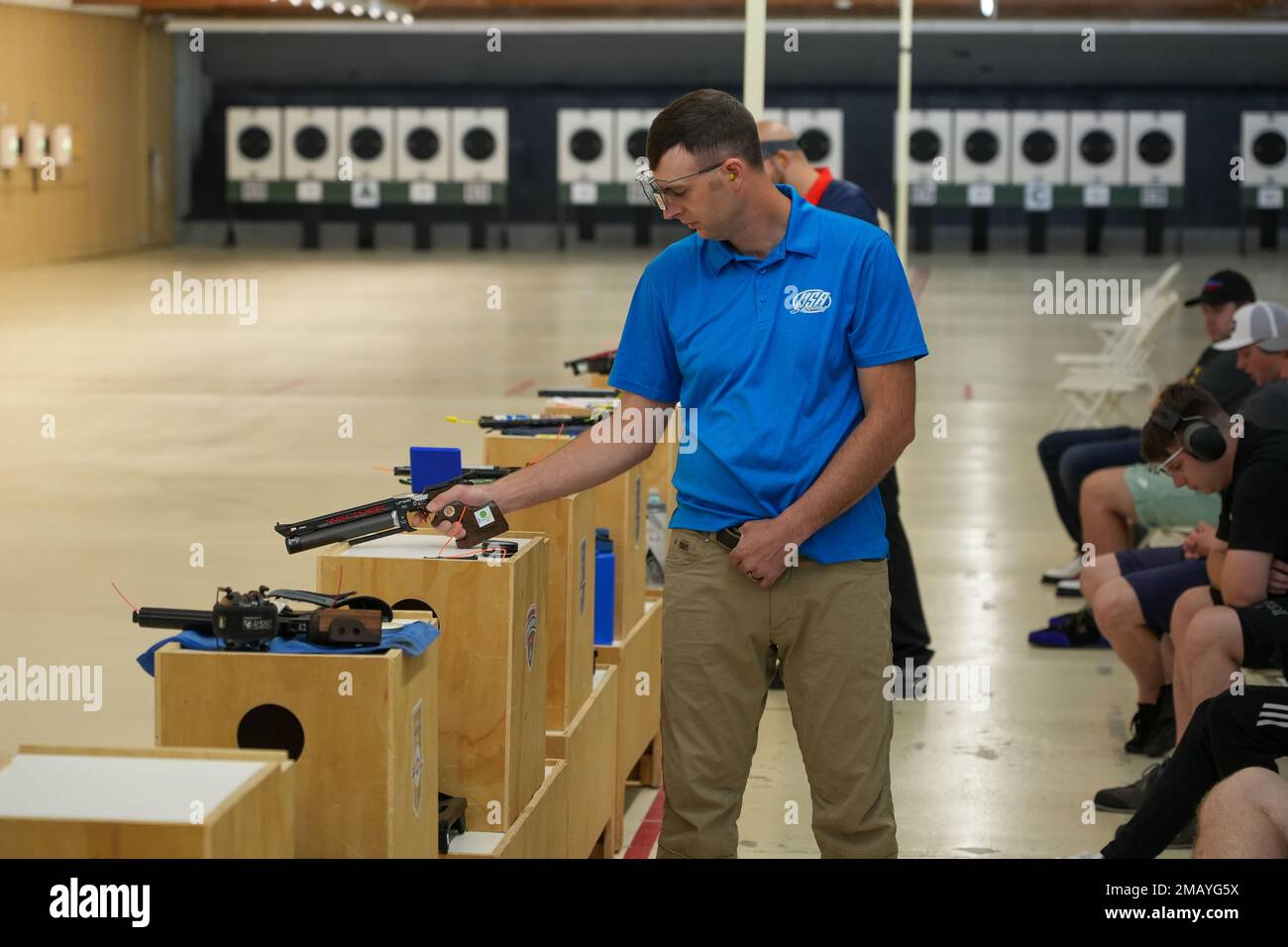 Staff Sgt. Nick Mowrer and Spc. Charles Platt compete in the 2022 Men's ...