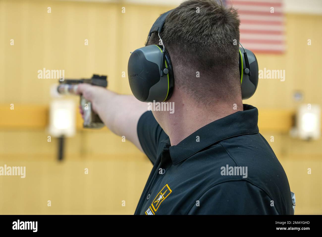 Staff Sgt. Nick Mowrer and Spc. Charles Platt compete in the 2022 Men's ...