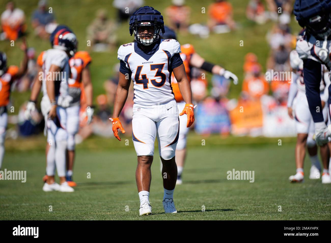 Denver Broncos outside linebacker Kana'i Mauga takes part in drills ...