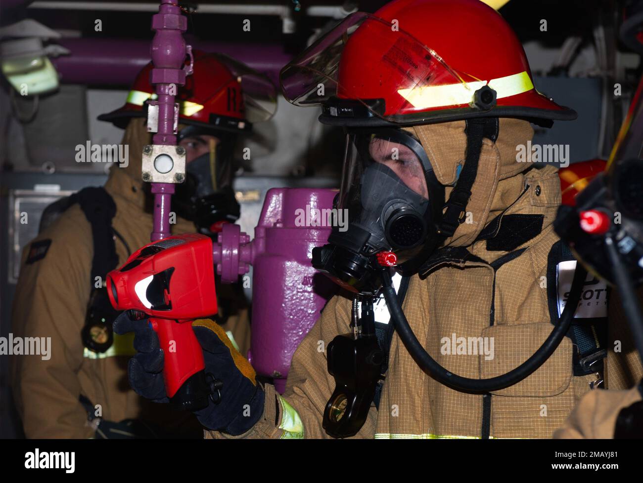 220608-N-LI114-1054 PHILIPPINE SEA (June 8, 2022) Damage Controlman ...