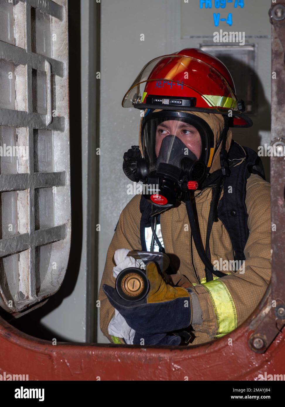 220608-N-LI114-1057 PHILIPPINE SEA (June 8, 2022) Damage Controlman ...