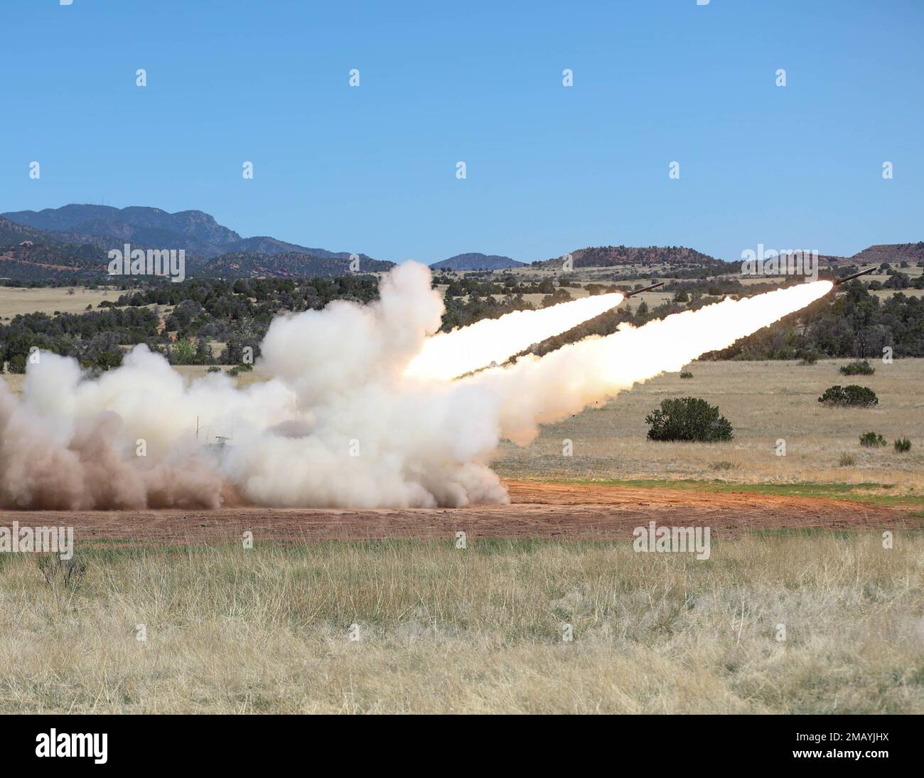 Soldiers assigned to A Battery 1st Battalion, 14th Field Artillery ...