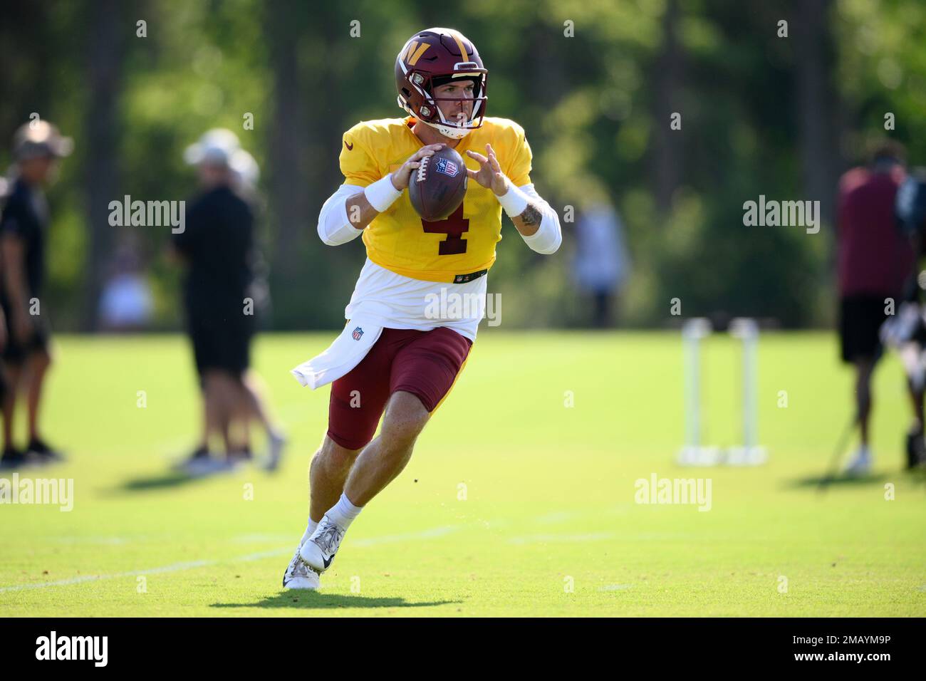 Washington Commanders quarterback Taylor Heinicke (4) in action during ...