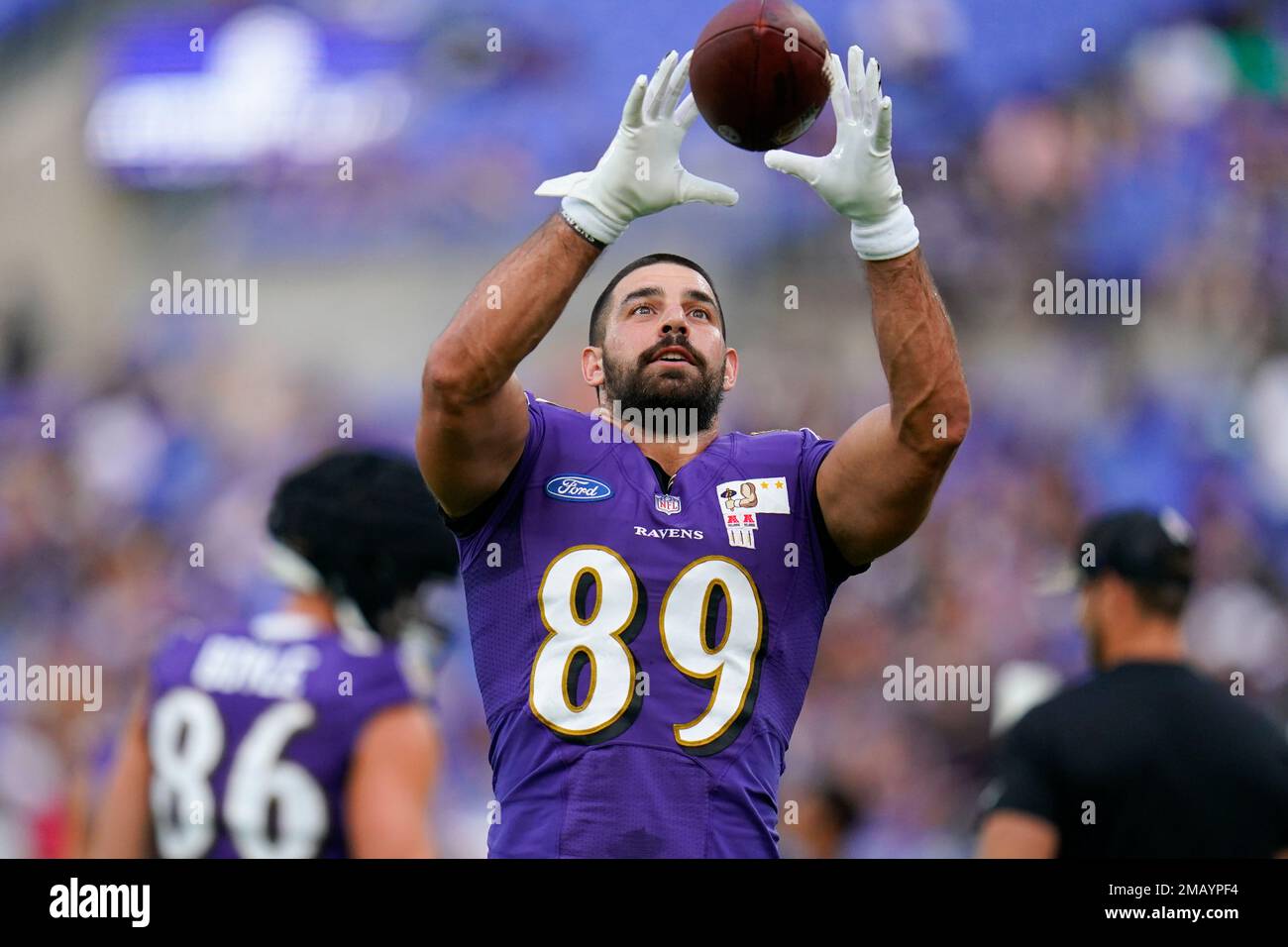 Baltimore Ravens tight end Mark Andrews works out during the team's NFL ...