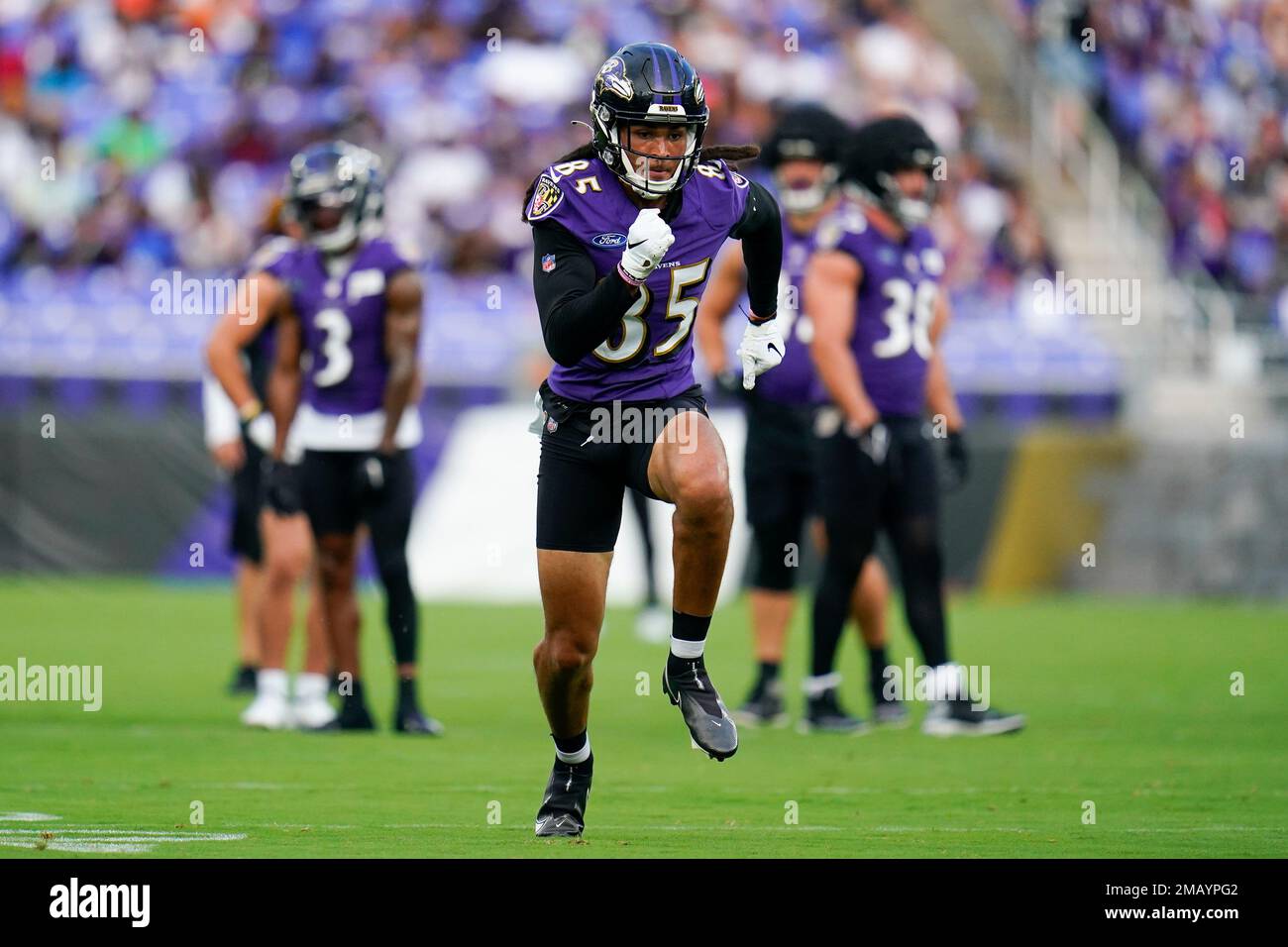 Baltimore Ravens running back Gus Edwards works out during the team's ...