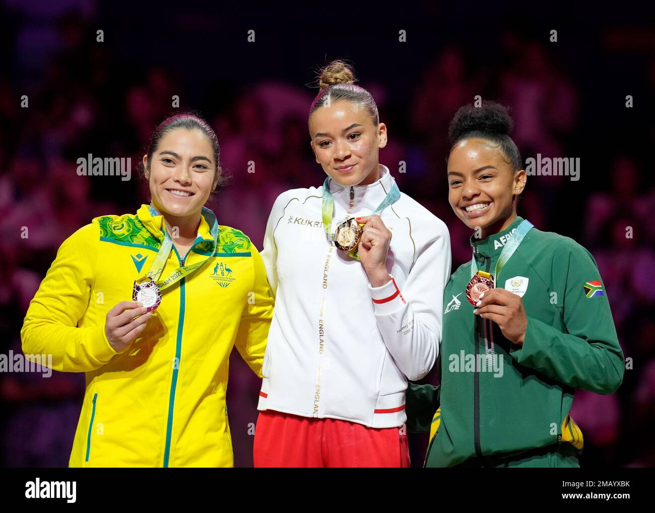 Georgia-Mae Fenton of Team England, centre, Georgia Godwin of Team ...