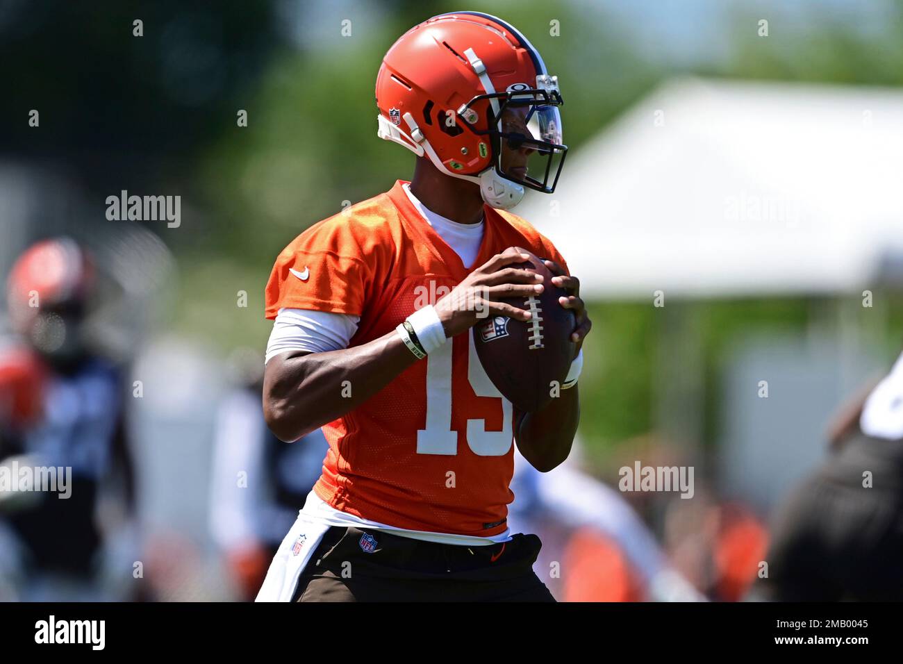 Cleveland Browns quarterback Joshua Dobbs looks to pass during an NFL ...