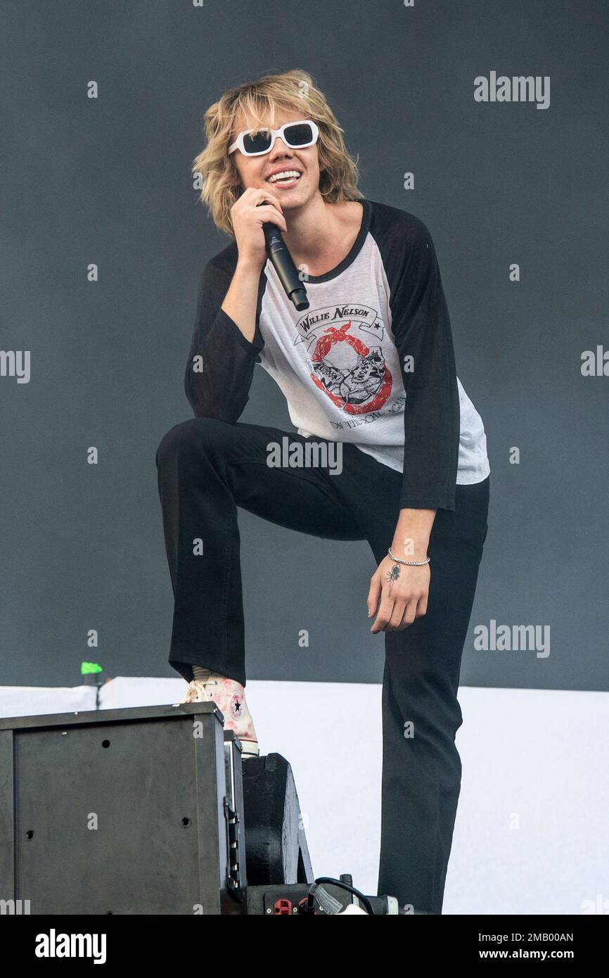 The Kid Laroi performs on Day 4 of the Lollapalooza Music Festival on ...
