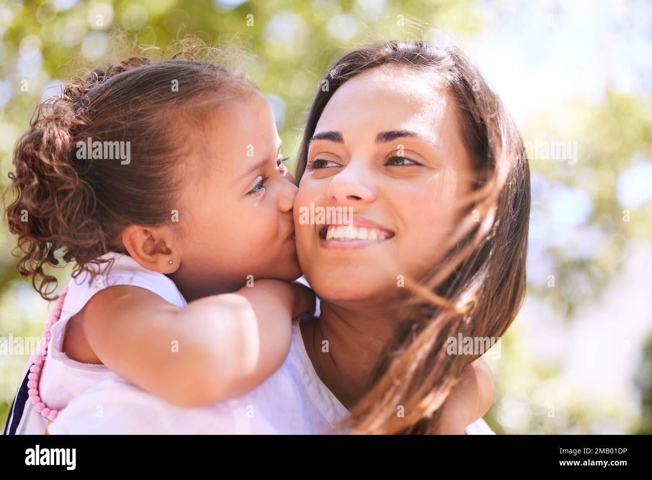 Youre the best mom in the world. a mother giving her daughter a ...