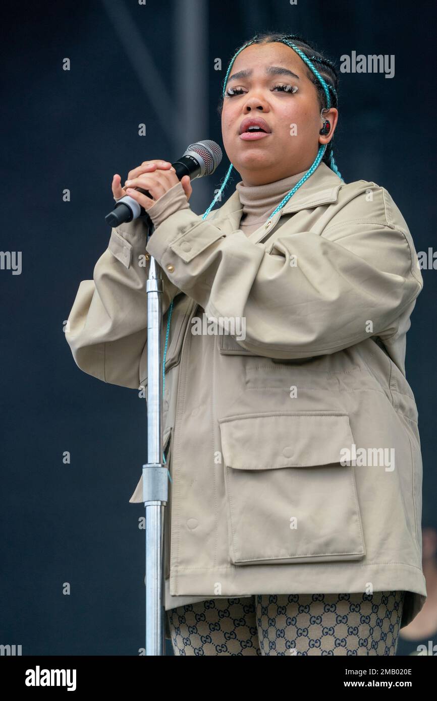 Zoe Wees performs on day four of the Lollapalooza Music Festival on ...