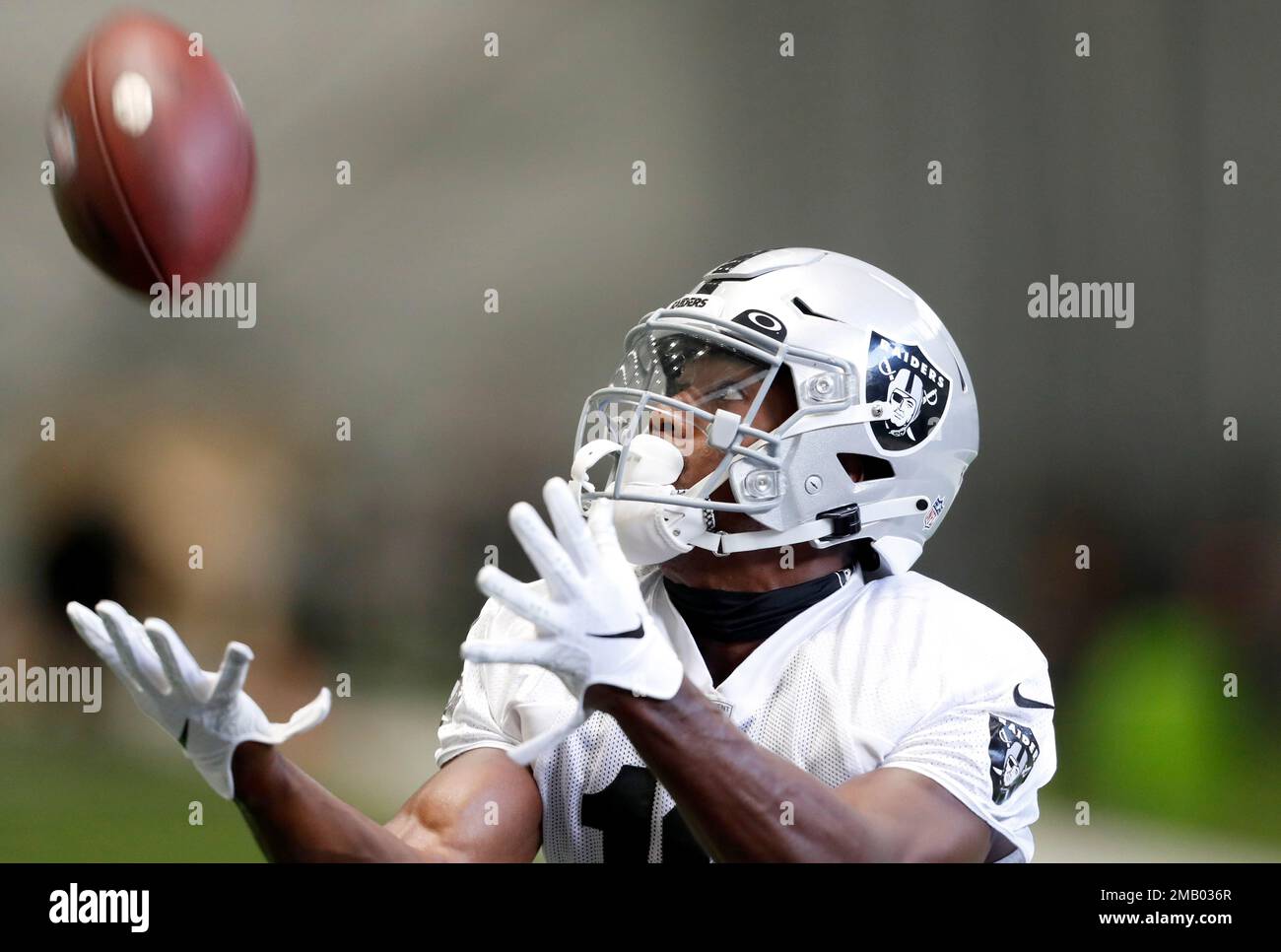 CORRECTS TO VEASY NOT EASY - Las Vegas Raiders wide receiver Jordan ...