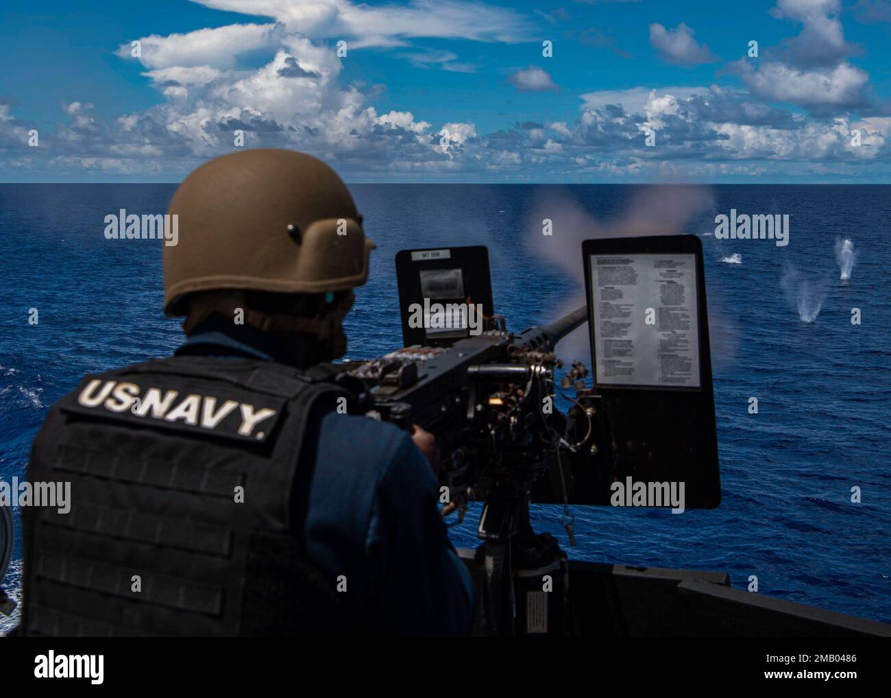 PACIFIC OCEAN (June 8, 2022) Gunner’s Mate 2nd Class John Addae, from ...