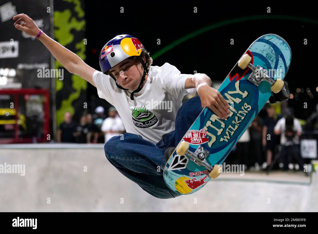 Gavin Bottger competes in the men's park final at the DEW Tour ...