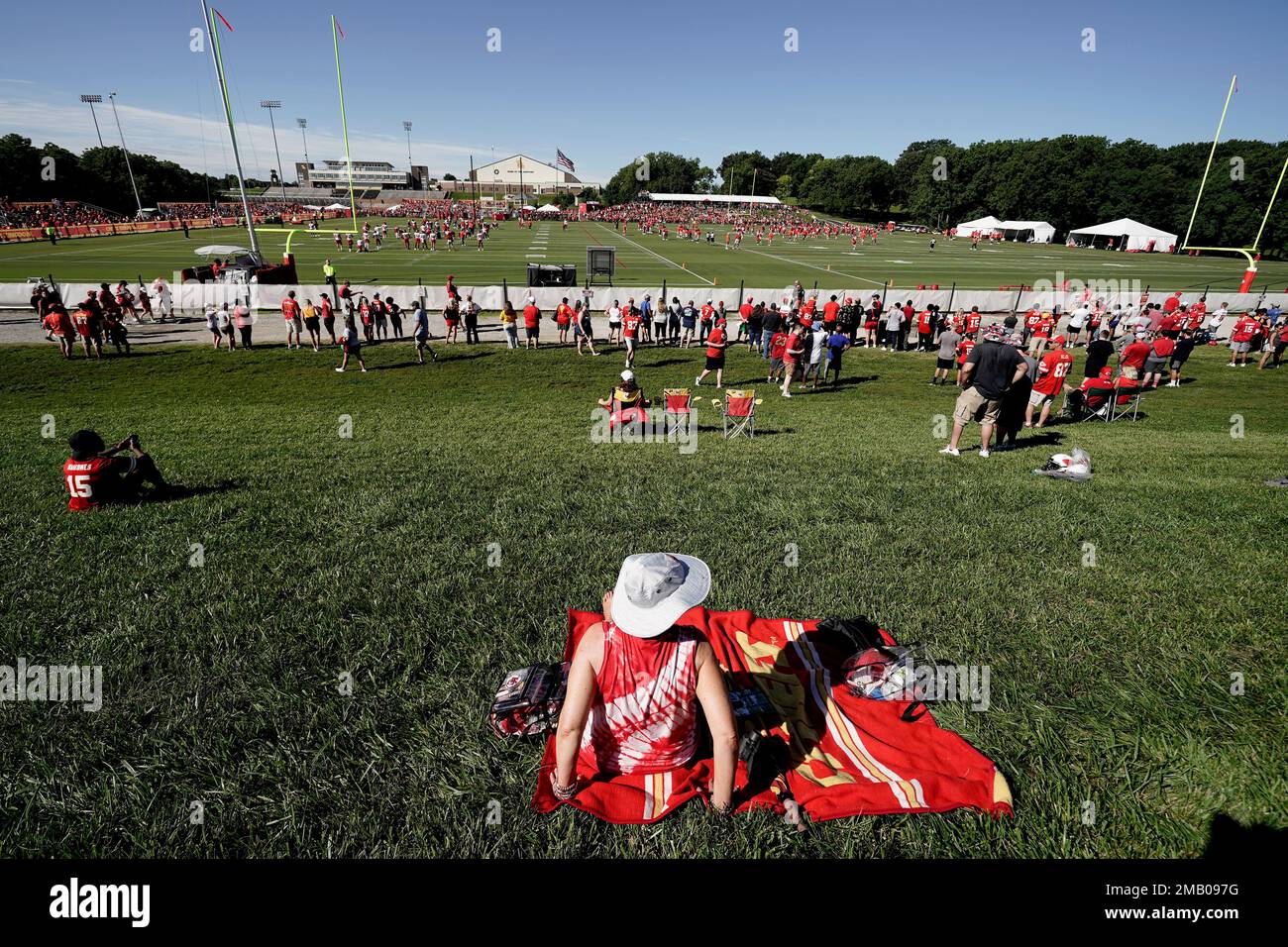 People watch Kansas City Chiefs workouts at NFL football training camp ...