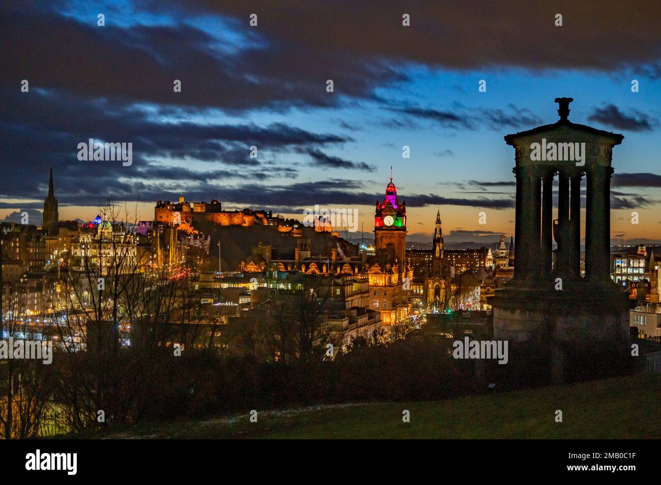 Edinburgh, UK. 19th Jan, 2023. UK. Weather. A sunset view looking over ...