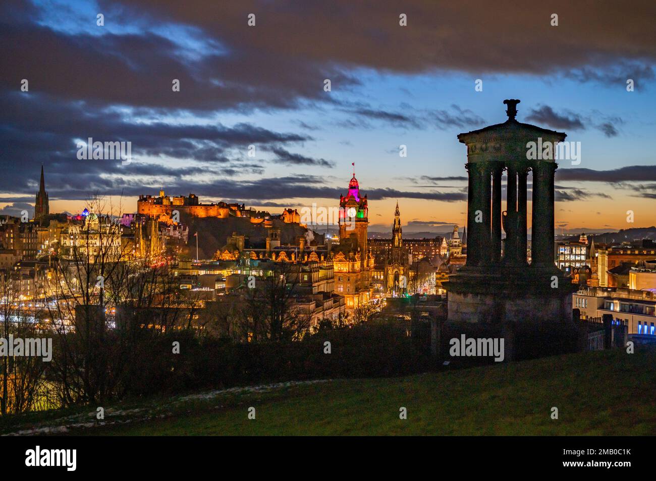 Edinburgh, UK. 19th Jan, 2023. UK. Weather. A sunset view looking over ...