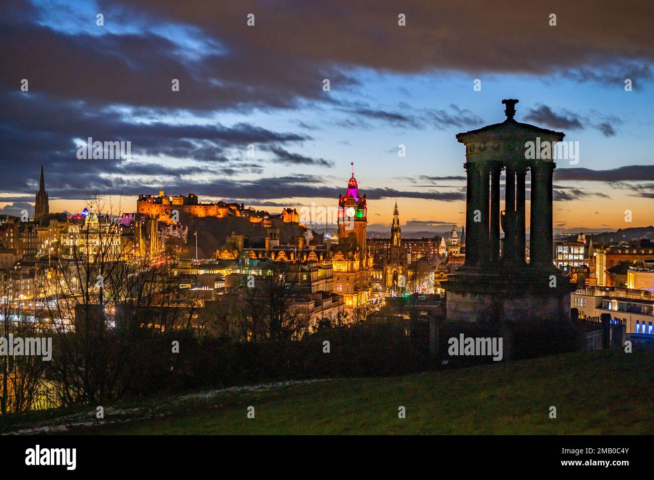 Edinburgh, UK. 19th Jan, 2023. UK. Weather. A sunset view looking over ...