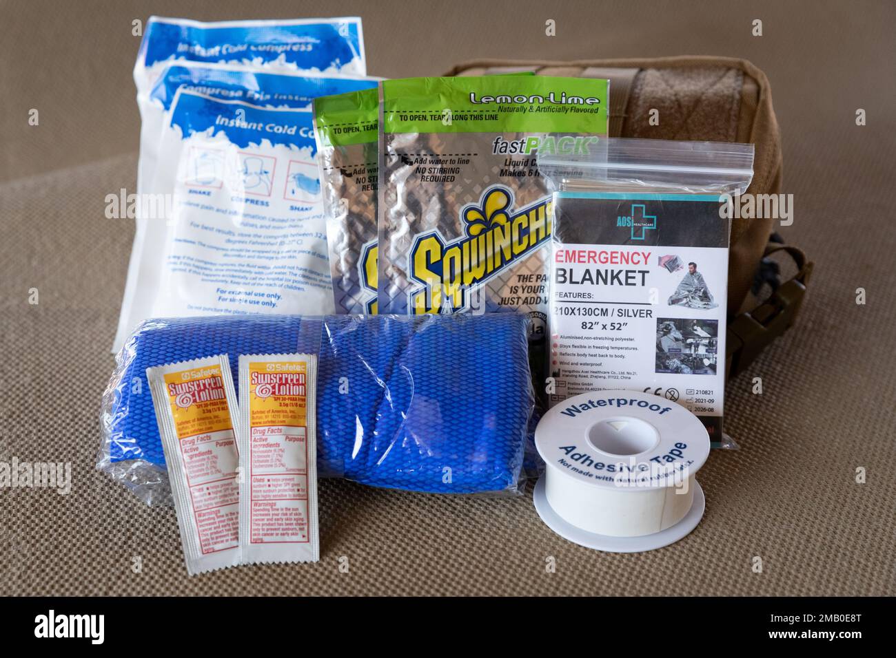 Contents of the new heat stress kit Go-Bag that Border Patrol agents ...