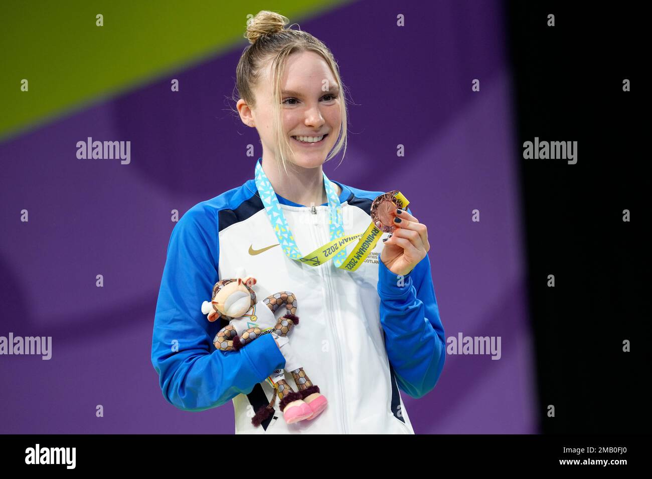 Toni Shaw of Scotland poses with her medal after finishing third in the ...