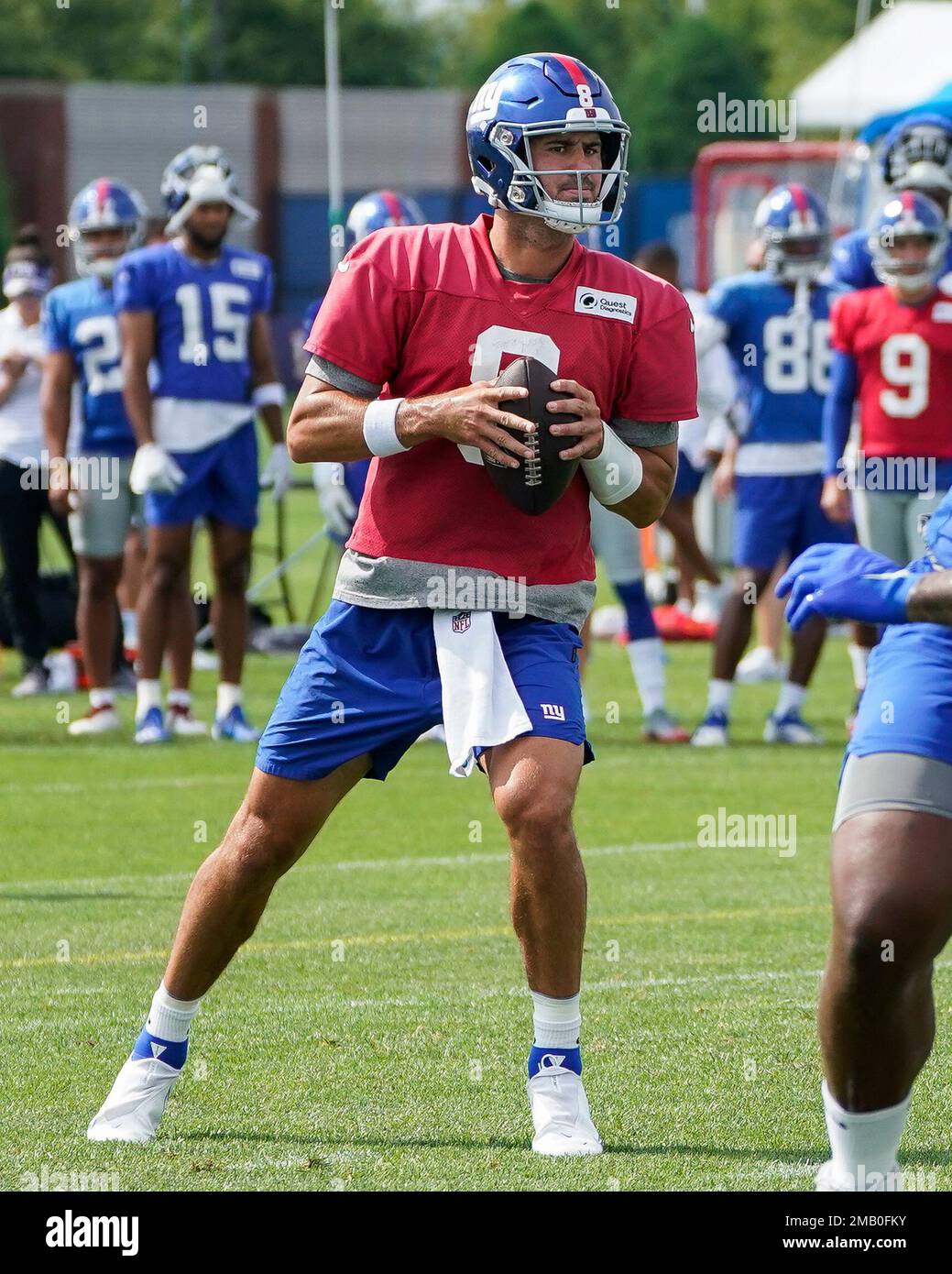 New York Giants quarterback Daniel Jones participates during training ...