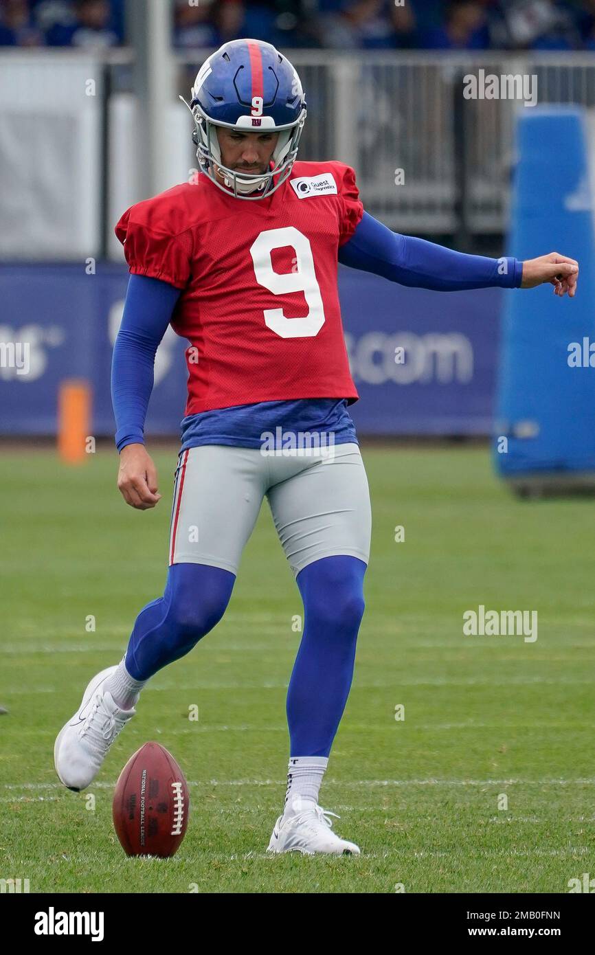 New York Giants kicker Graham Gano (9) participates during training ...