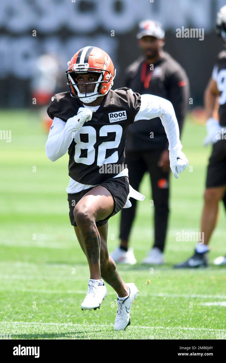 Cleveland Browns wide receiver Mike Harley Jr. takes part in drills ...