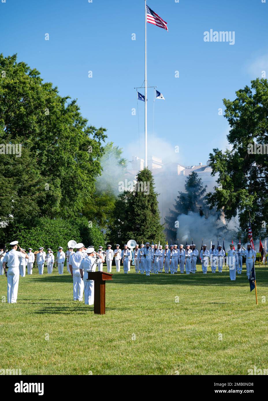 220609-N-DD308-1031 WASHINGTON (June 9, 2022) -- Members of the U.S ...